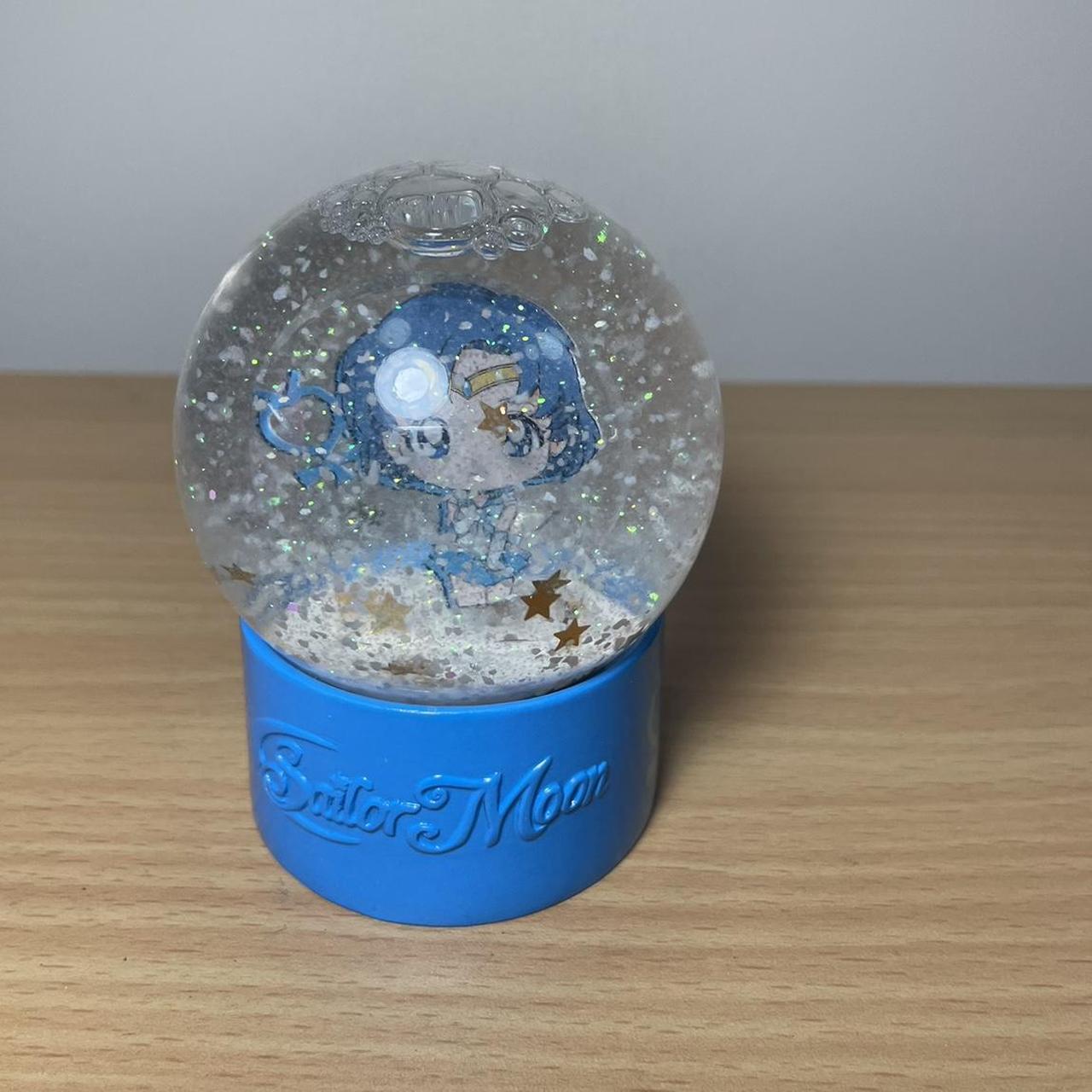 Hot Topic Blue and White Decor-home-accesories | Depop