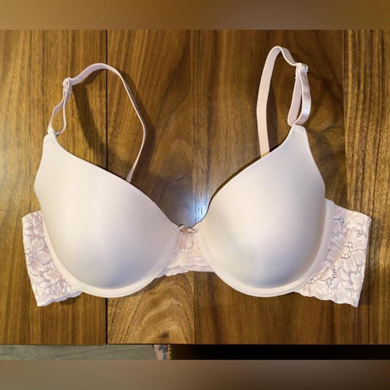 Maidenform Women's Pink Bra | Depop