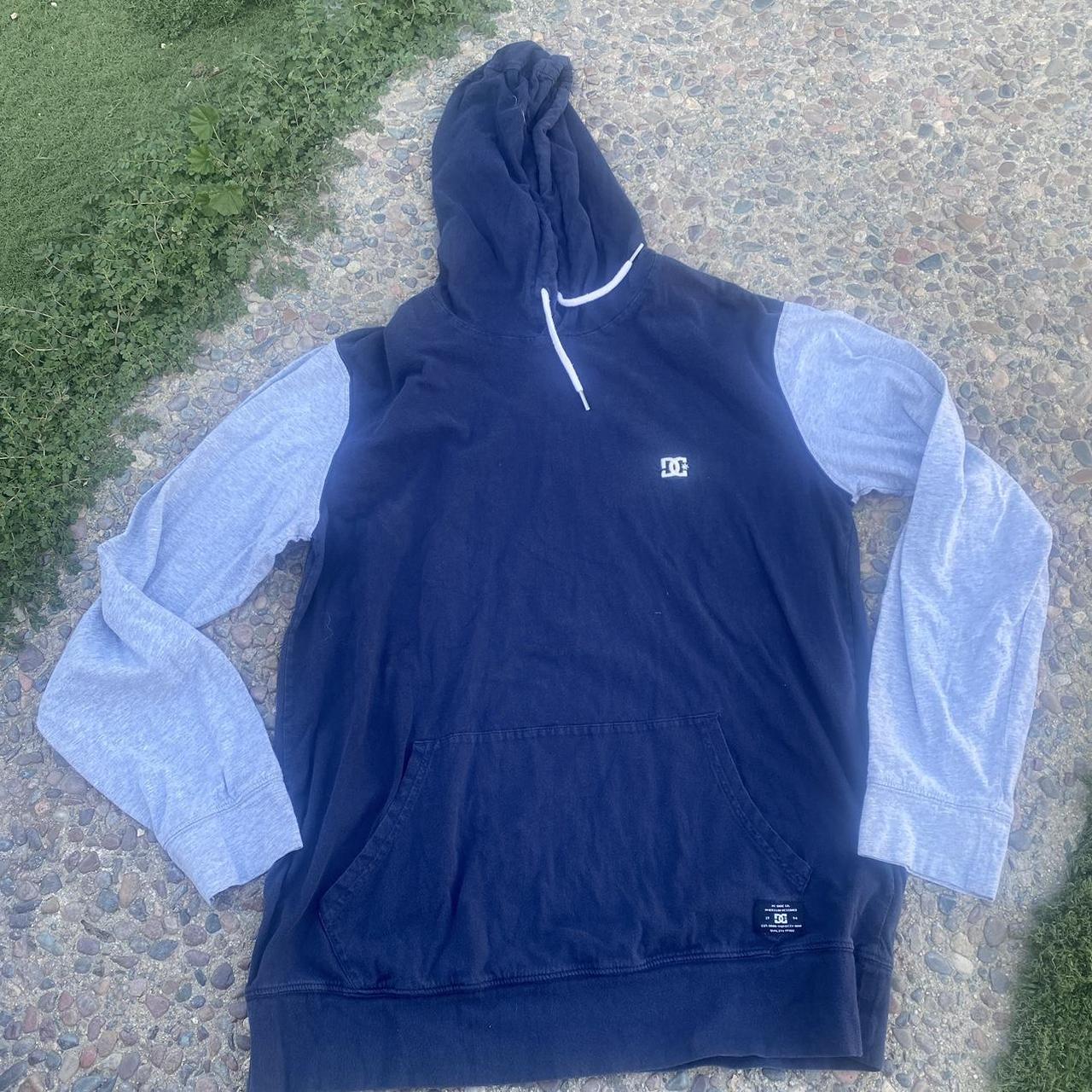 Y2k dc sweater In great condition no flaws Size... - Depop