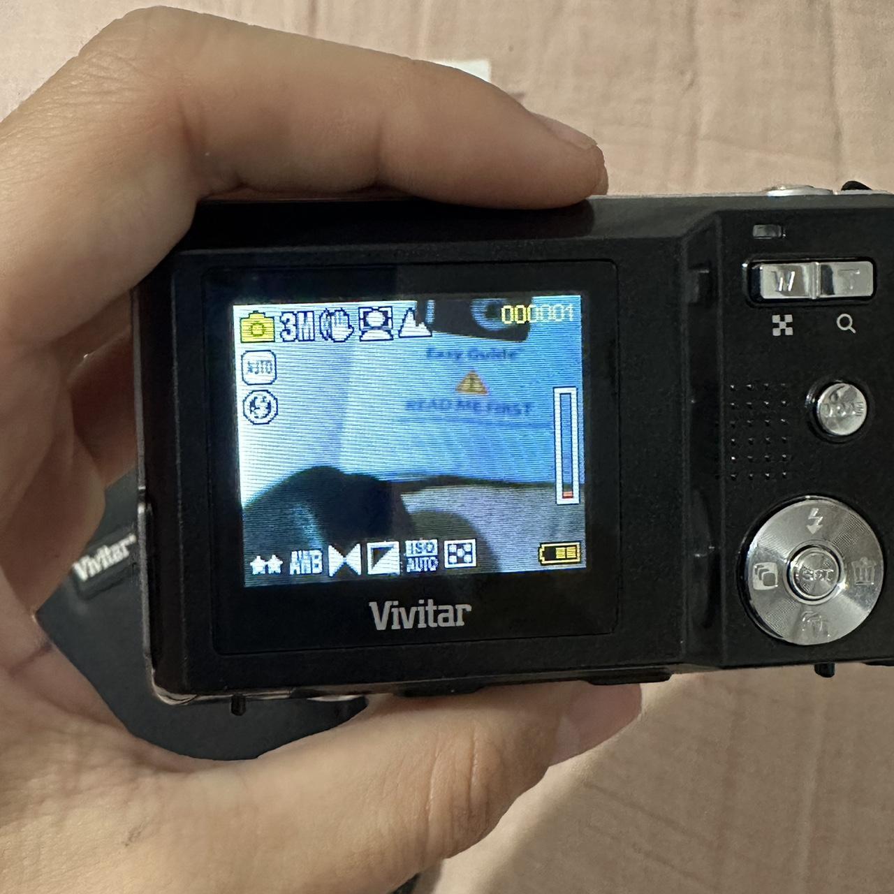 Small digital camera by vivitar ! Comes w a... - Depop