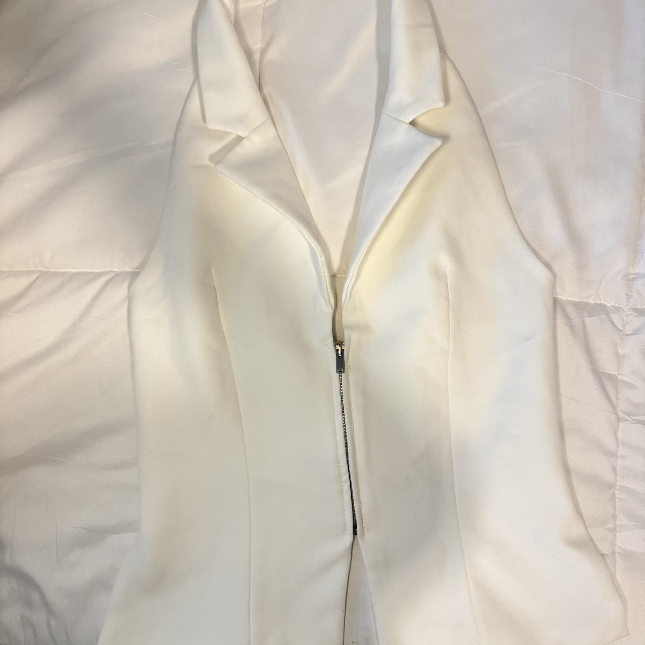 White zip up vest with open back perfect with jeans... | Depop