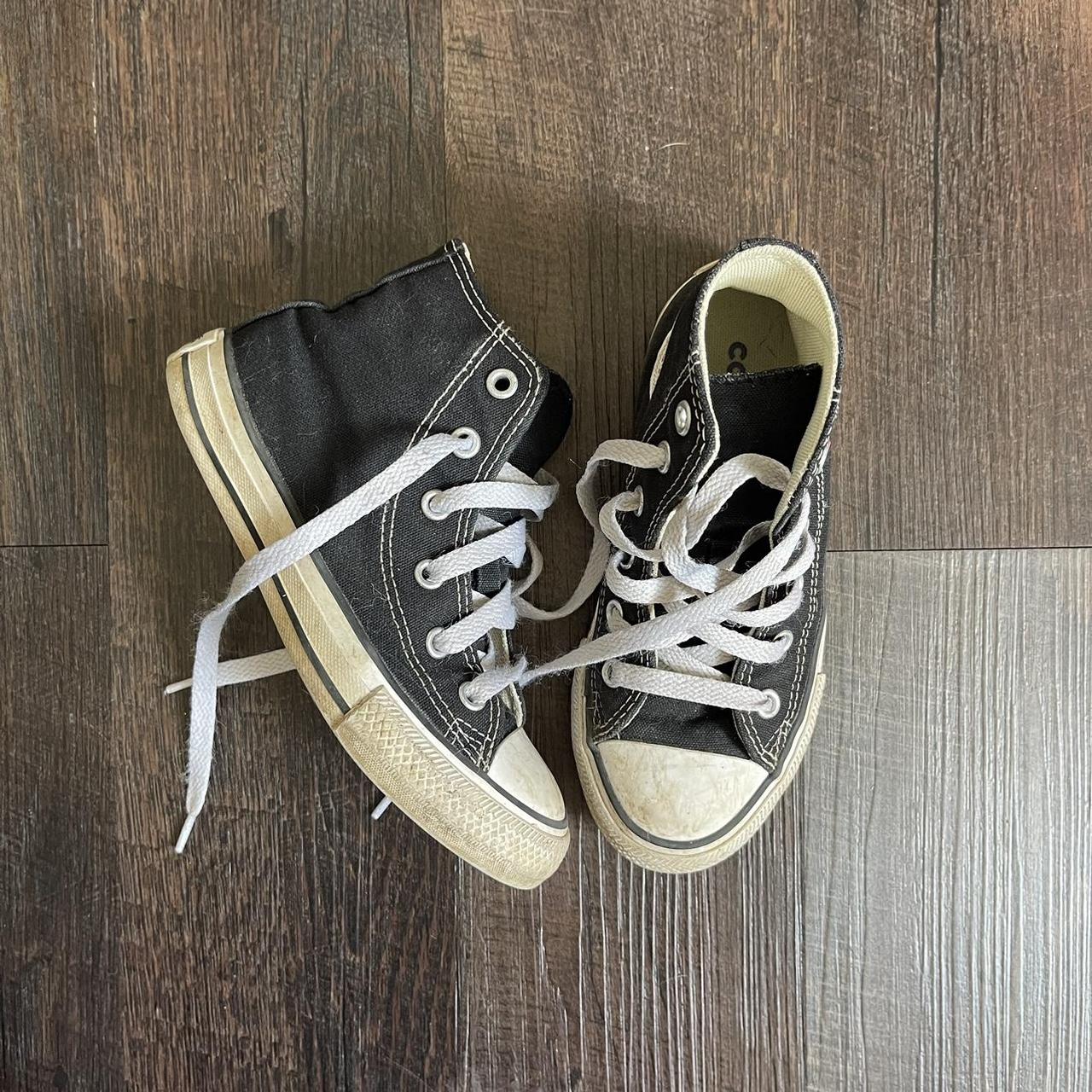 Kids converse size 12 so cute good condition... - Depop