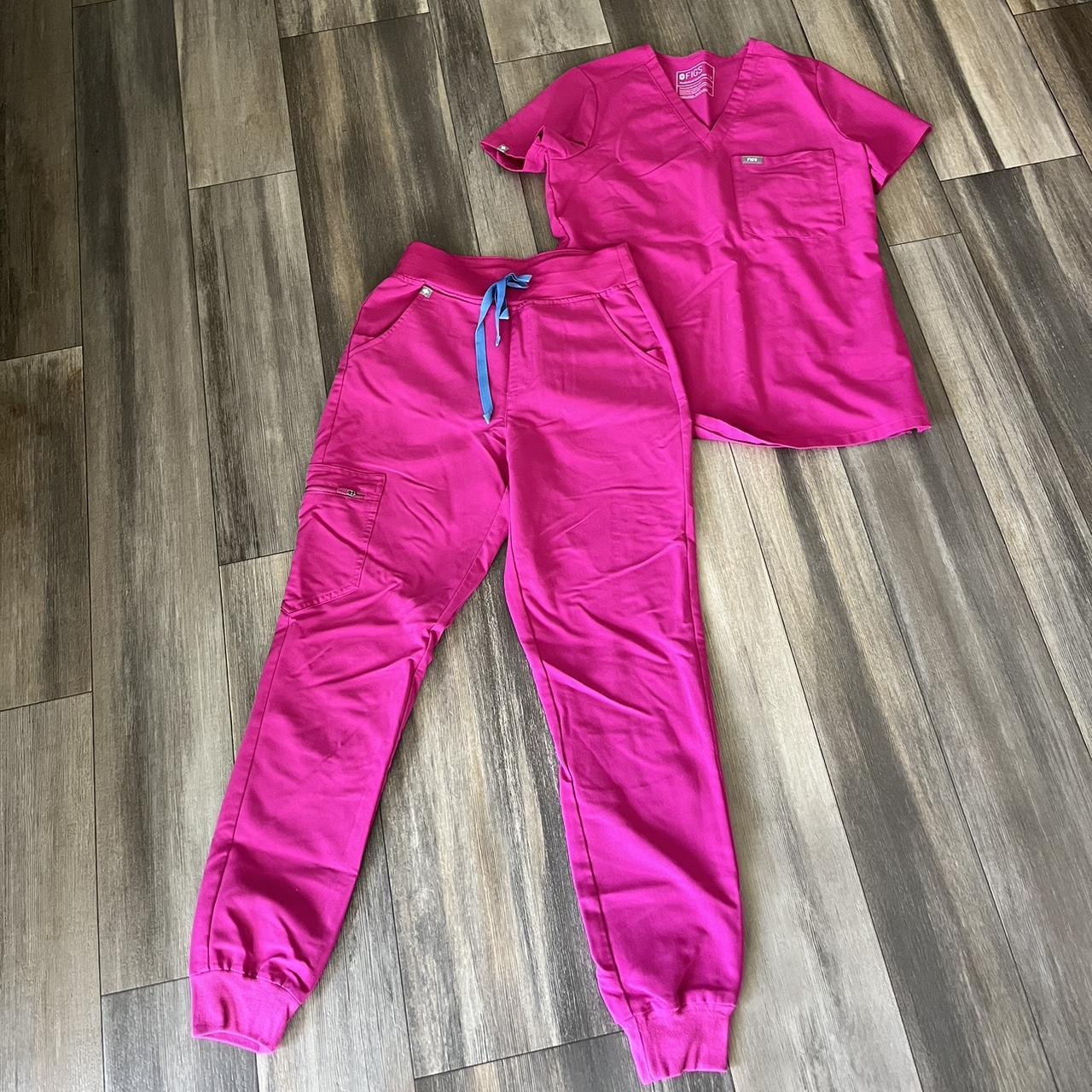 figs hot pink set. xs both. worn once. - Depop