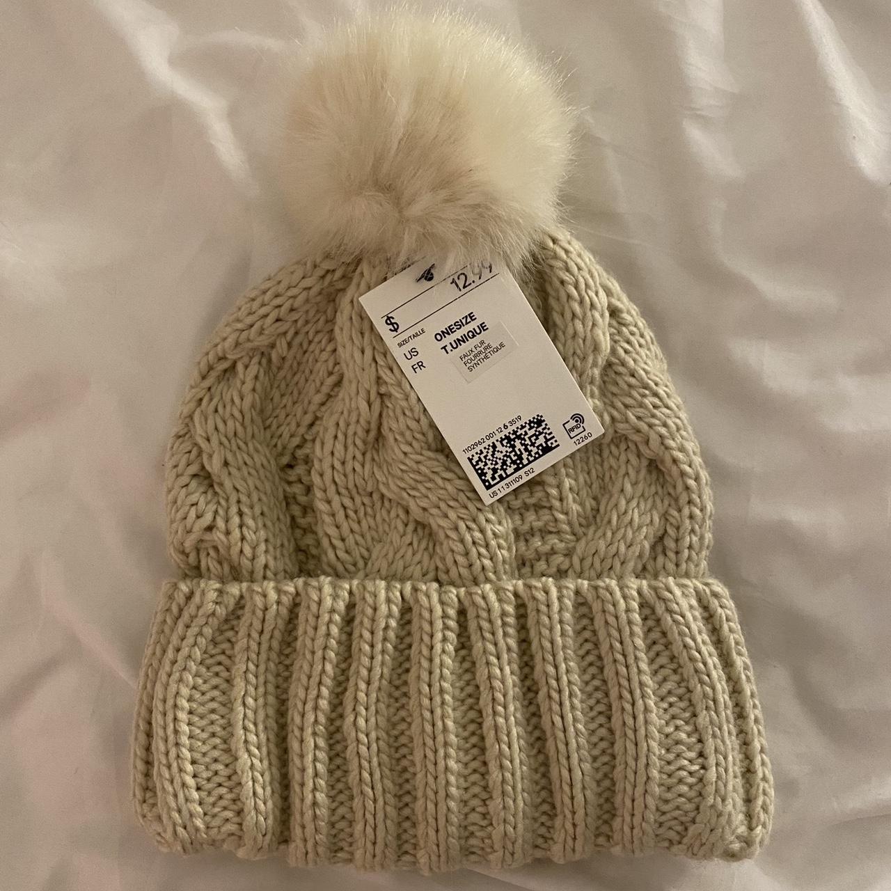 h&m hat - Depop