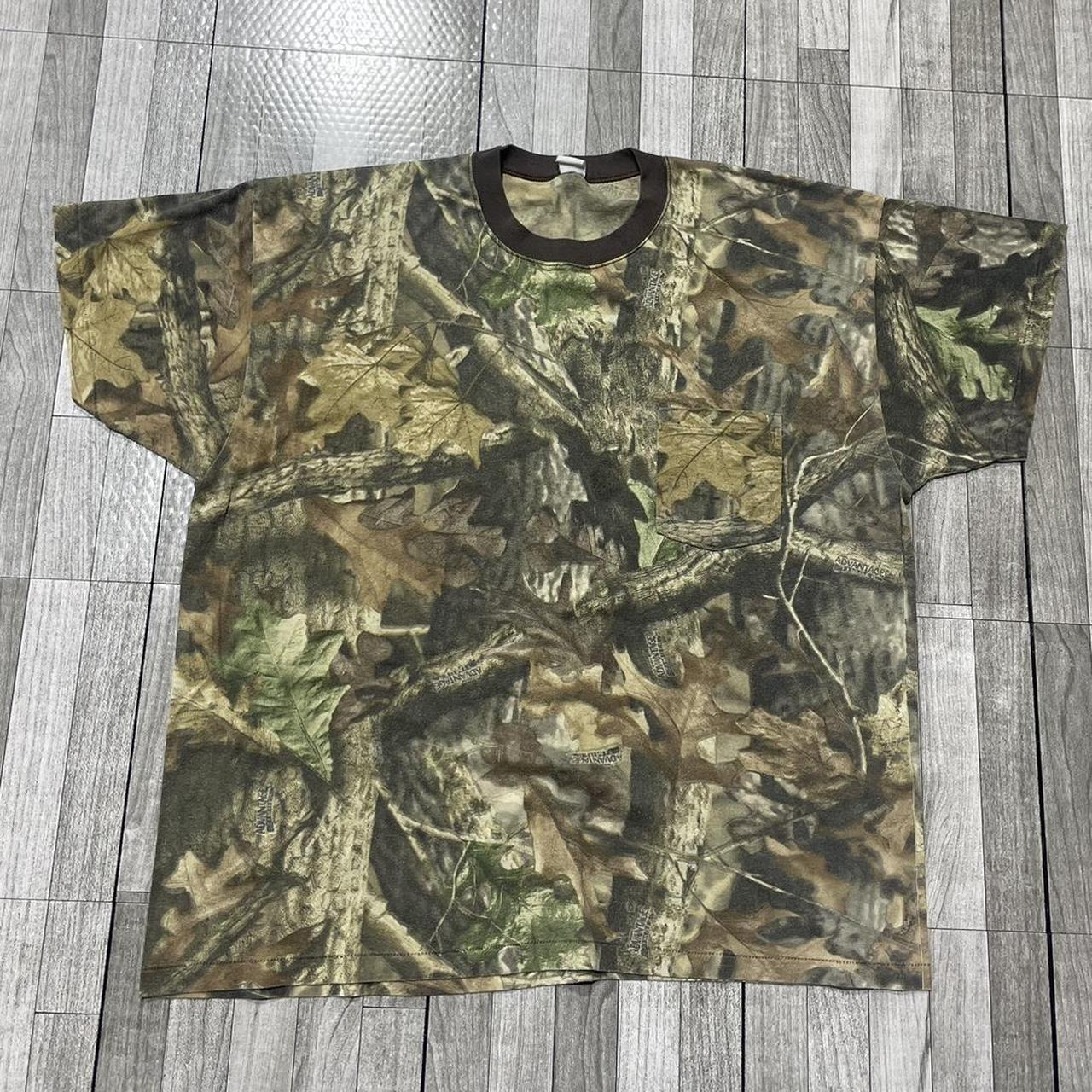 Boxy real tree, single stitch T-shirt - Depop