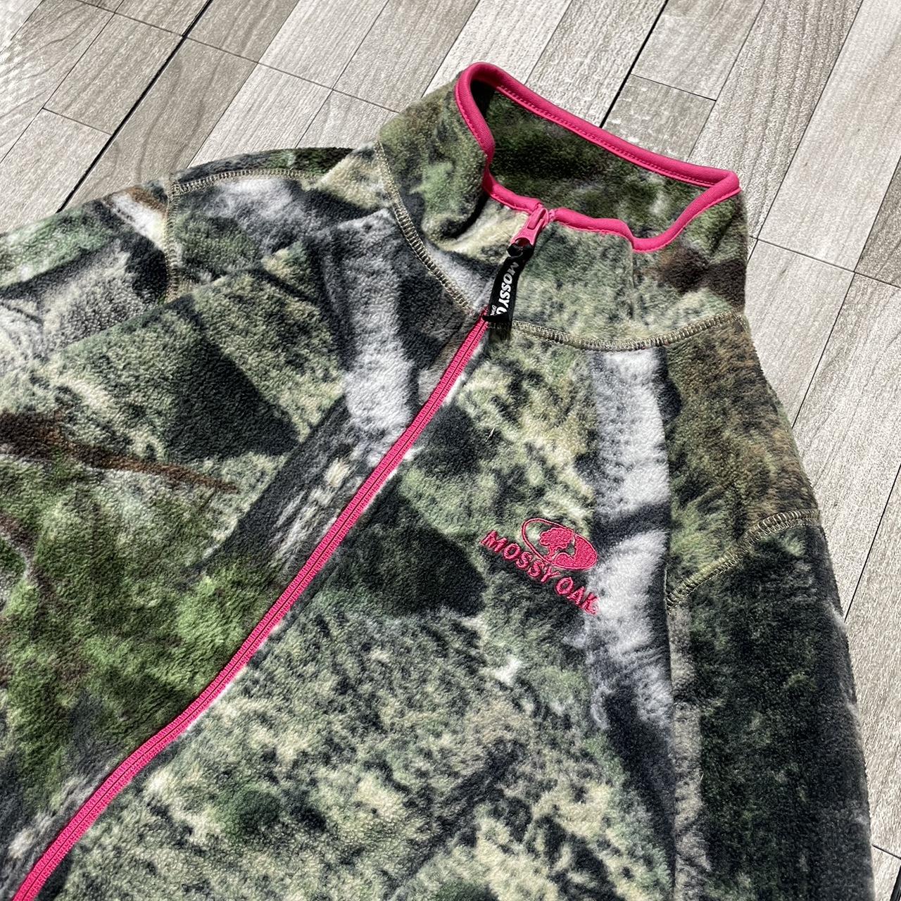 Super sick mossy oak real tree zip up fleece - Depop