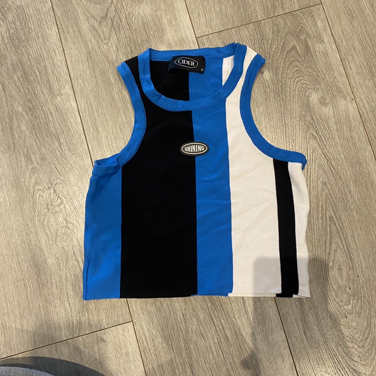 Cider blue and black crop top - Depop