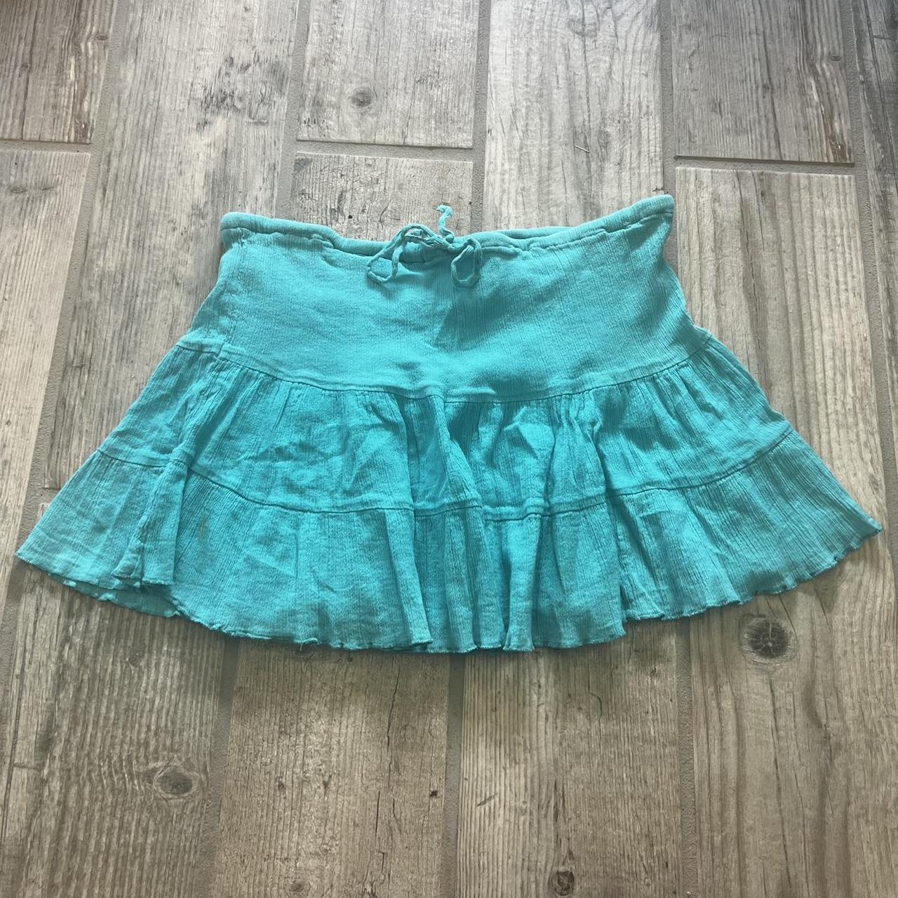 CYN CYNTHIA MEHRA TEAL RUFFLED LOW WAISTED SKIRT - Depop