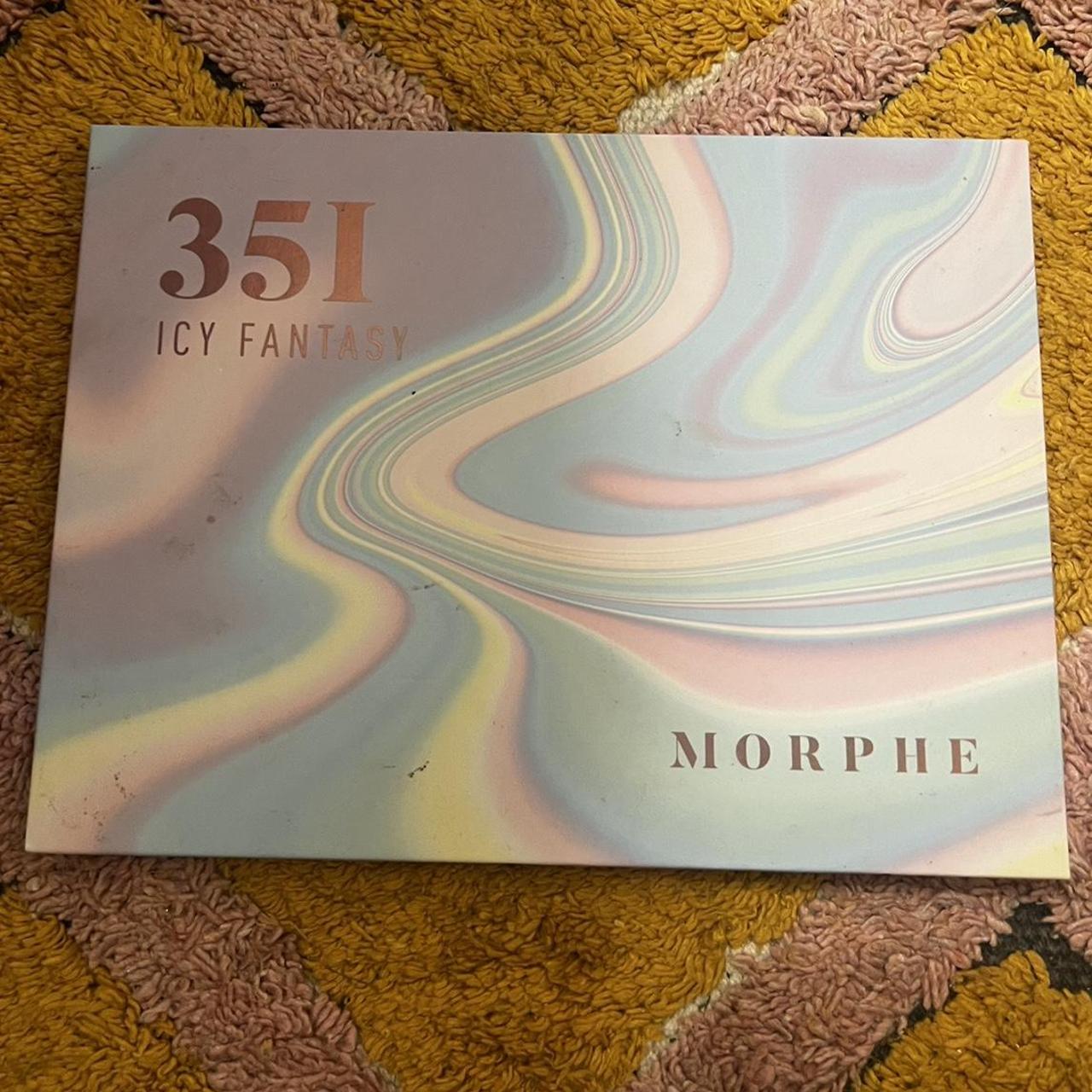 MORPHE 35I ICY FANTASY EYESHADOW PALLET - Depop