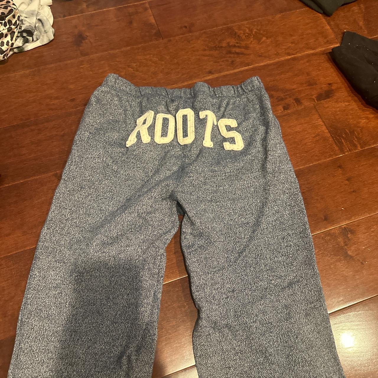 Roots sweatpants - Depop