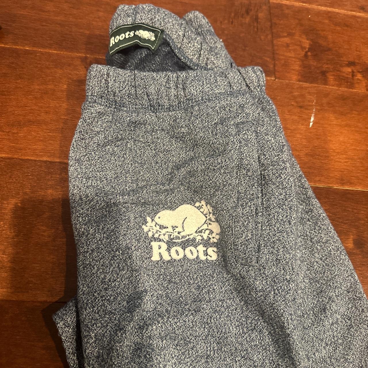 Roots sweatpants - Depop