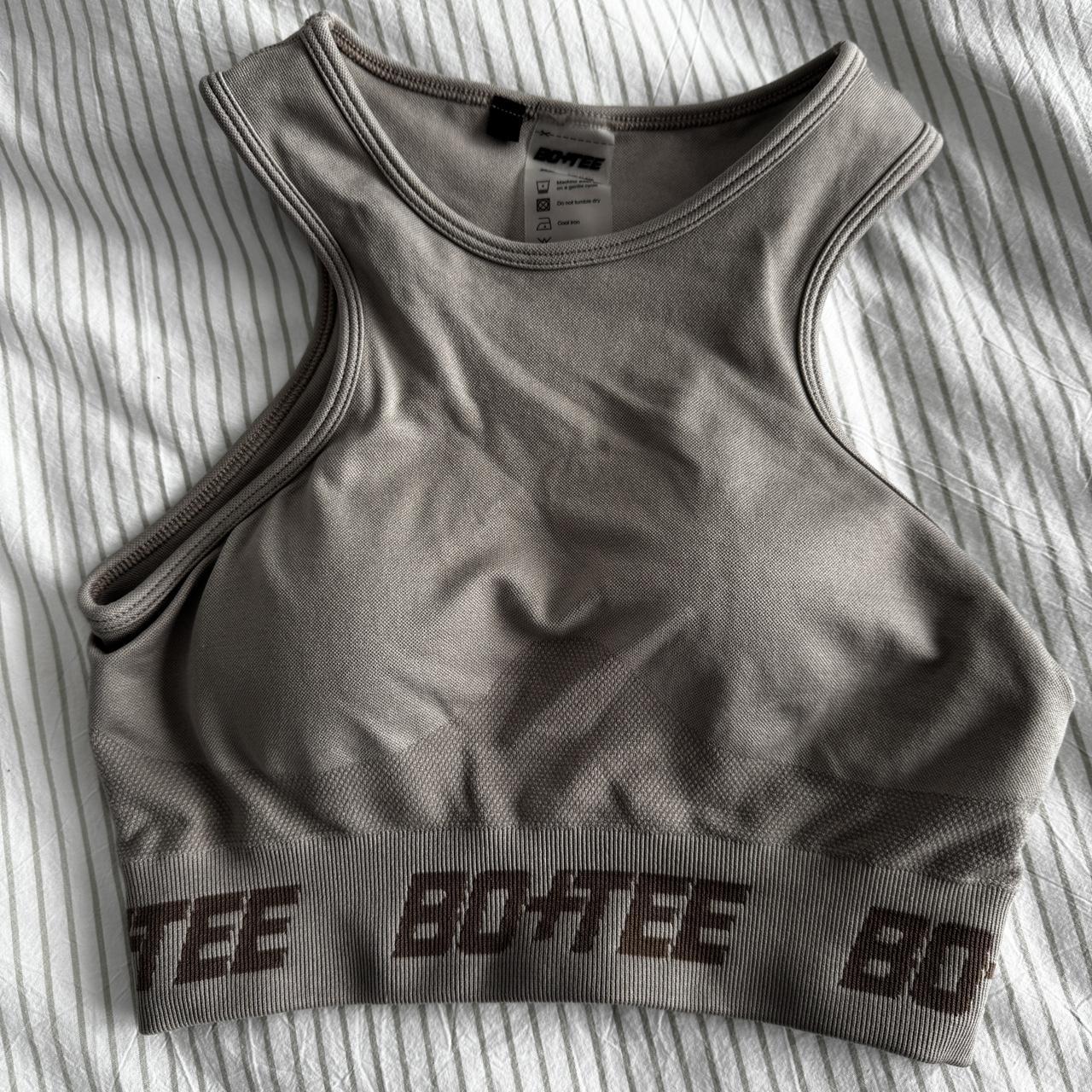 Bo&Tee gym set Size XS in top and bottoms - Depop