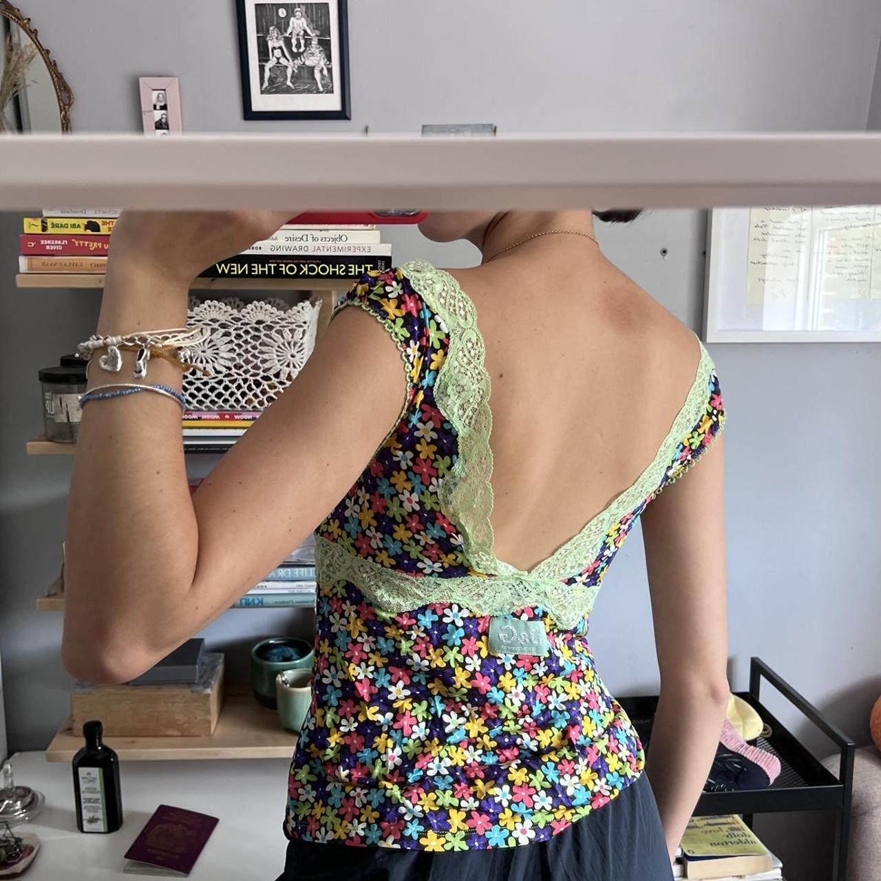 most gorg vintage D&G floral button front lace trim... - Depop