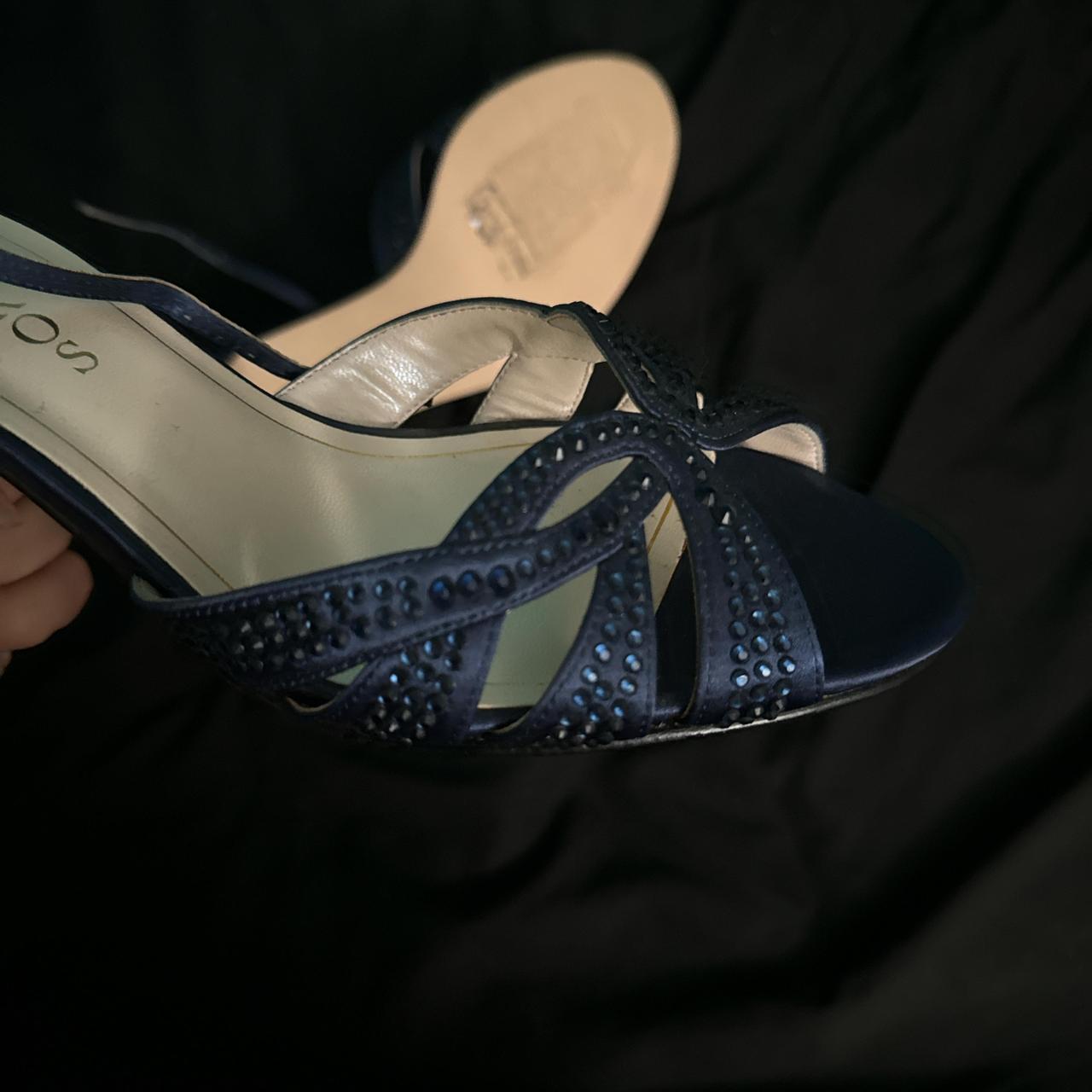 Navy blue kitten heels lightly worn a few markings... - Depop