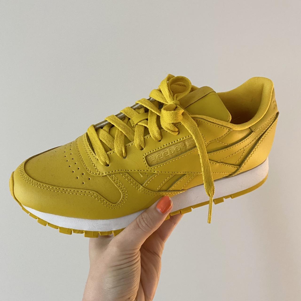 Send offers! REPOP, lightly worn, just need a light... - Depop