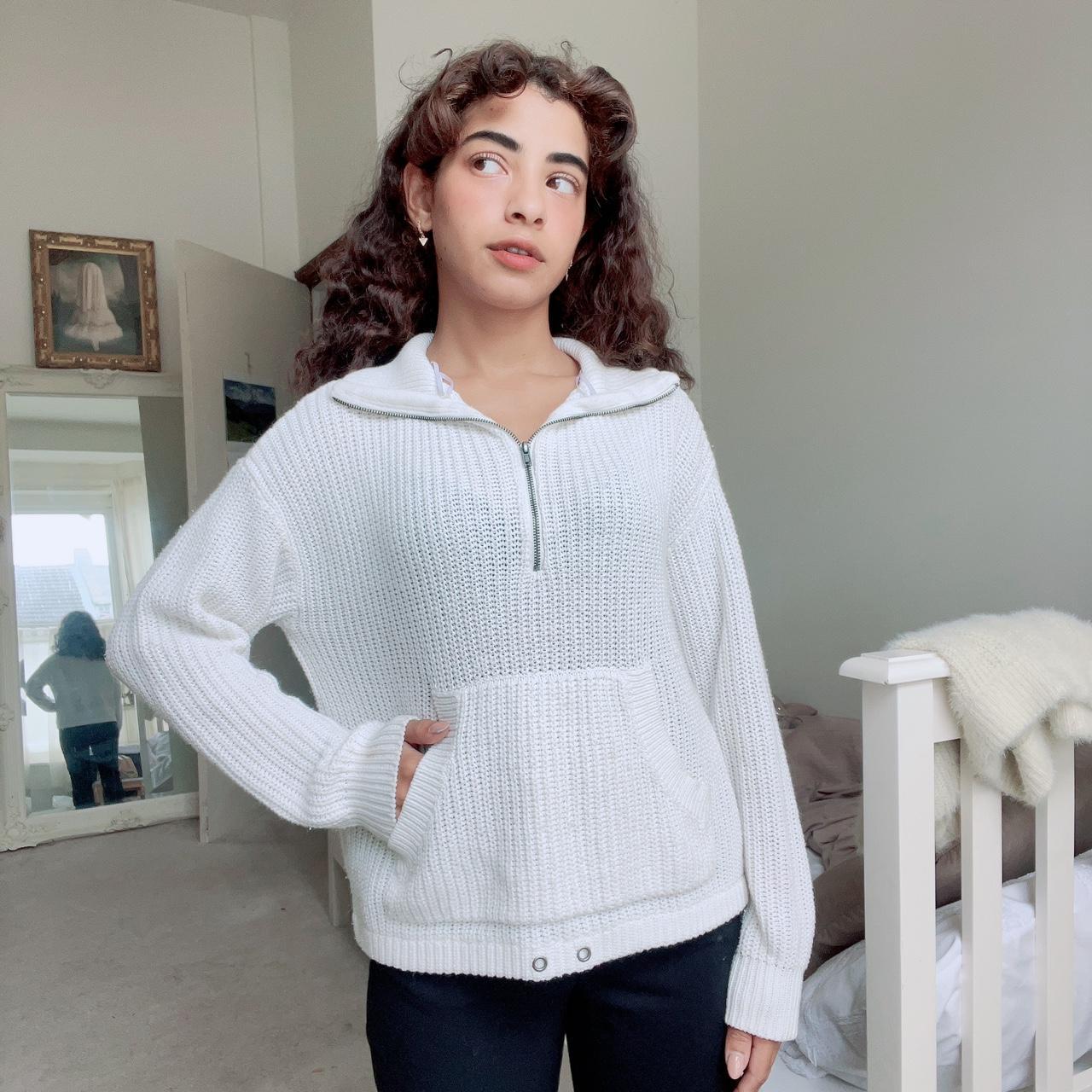 White ribbed zip up jumper With pockets White, size... - Depop