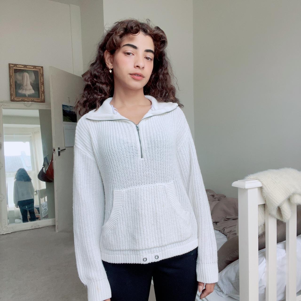 White ribbed zip up jumper With pockets White, size... - Depop