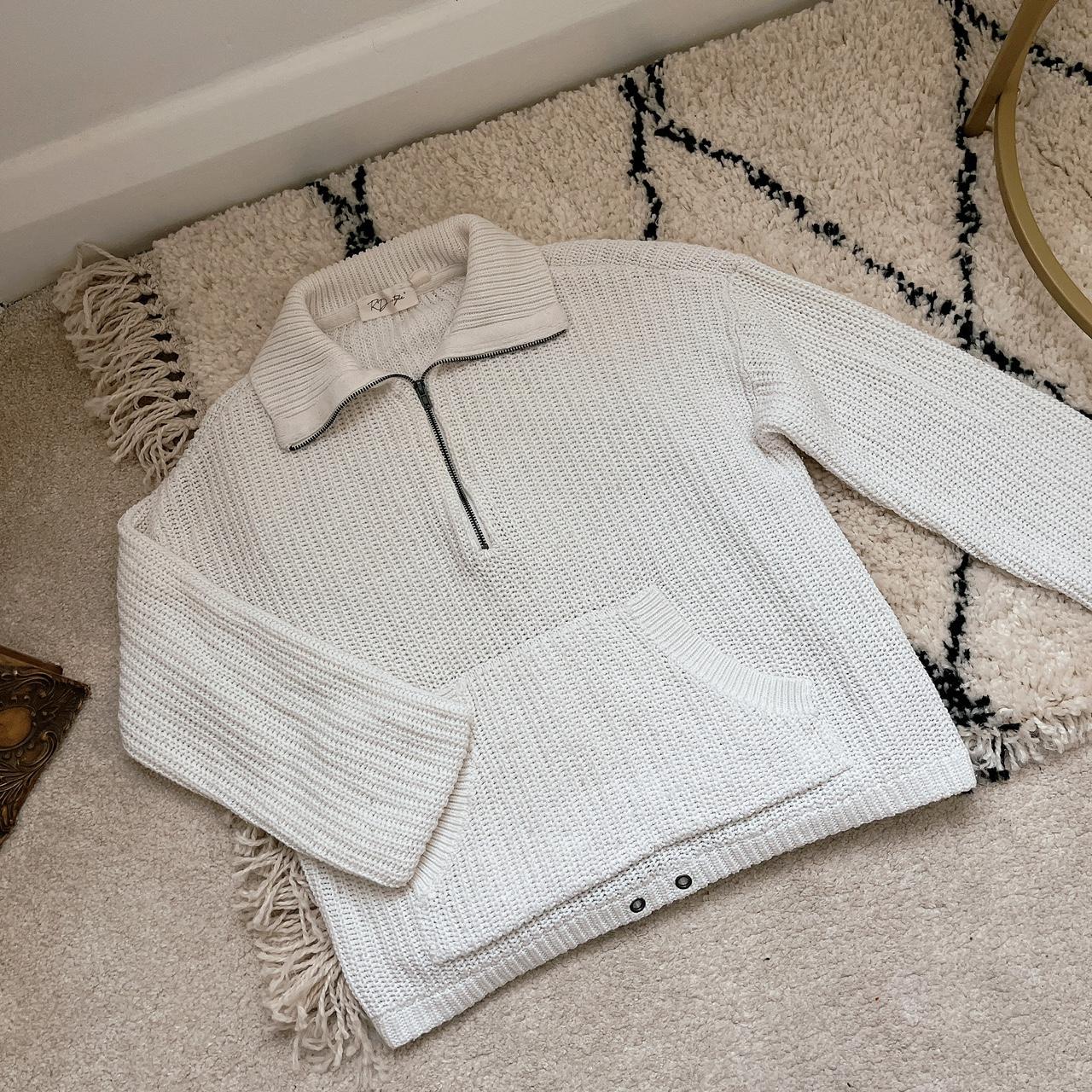 White ribbed zip up jumper With pockets White, size... - Depop