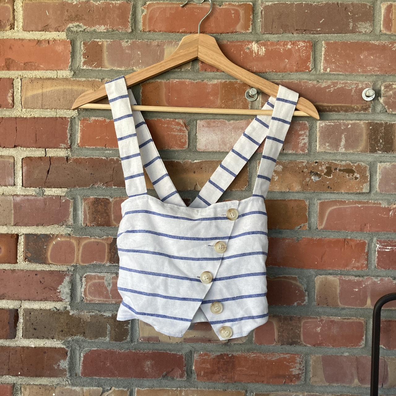 Nautical Preppy Crop Top 🍃 stretchy back makes it... - Depop