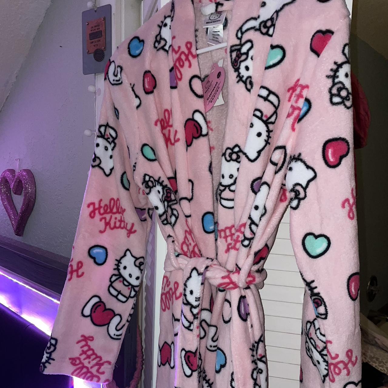 Hello kitty ross valentines "i ️ u" robe BNWT SIZE... - Depop