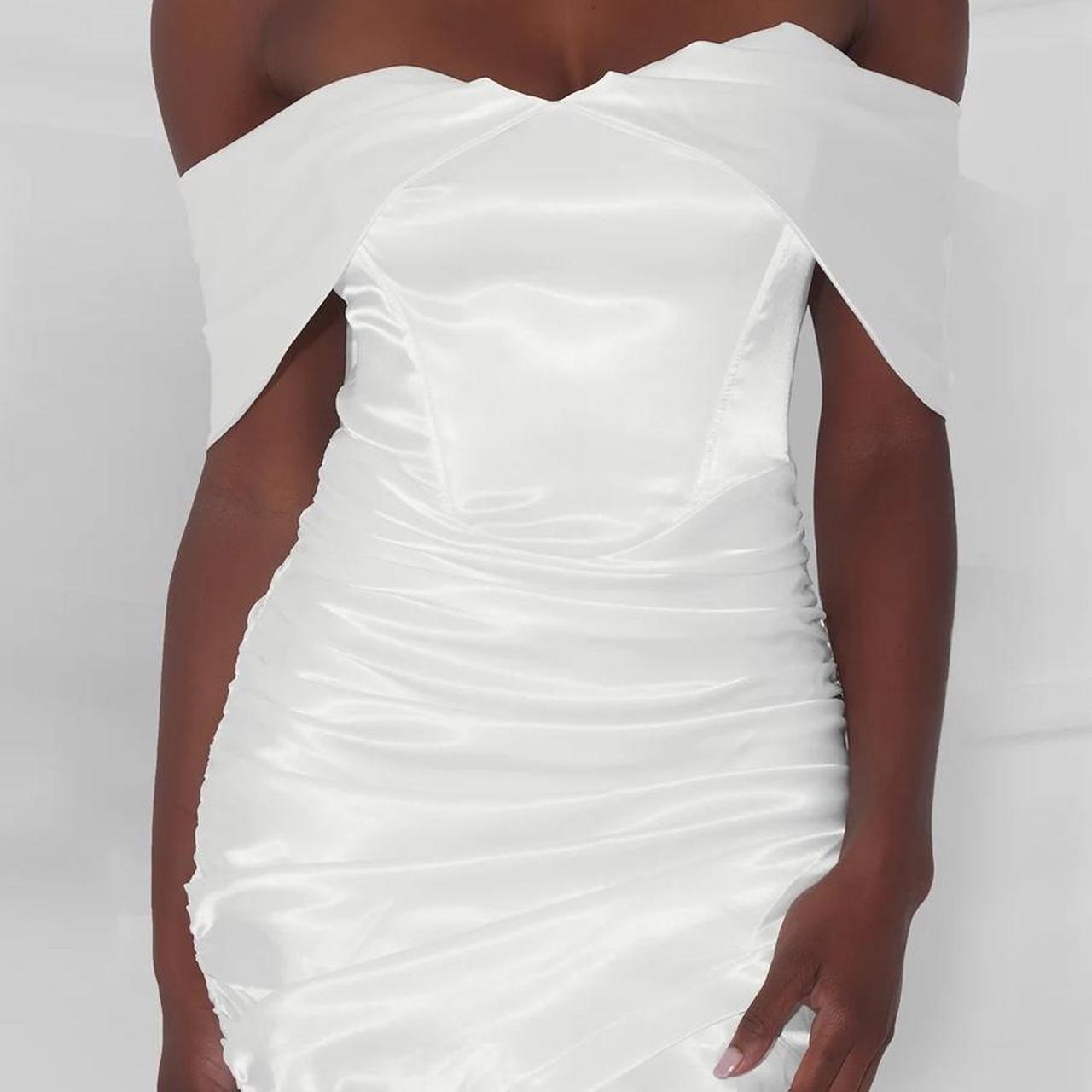 Beautiful white princess esque corset dress Brand... - Depop