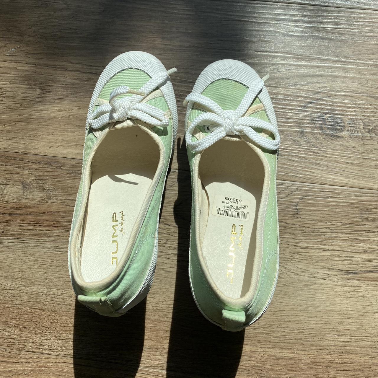 cutest matcha green kitten heels ★ paypal... - Depop