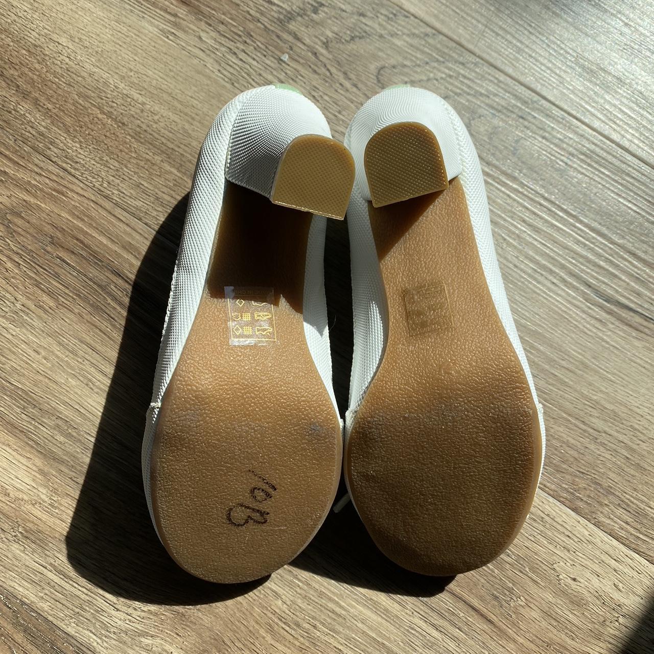 cutest matcha green kitten heels ★ paypal... - Depop