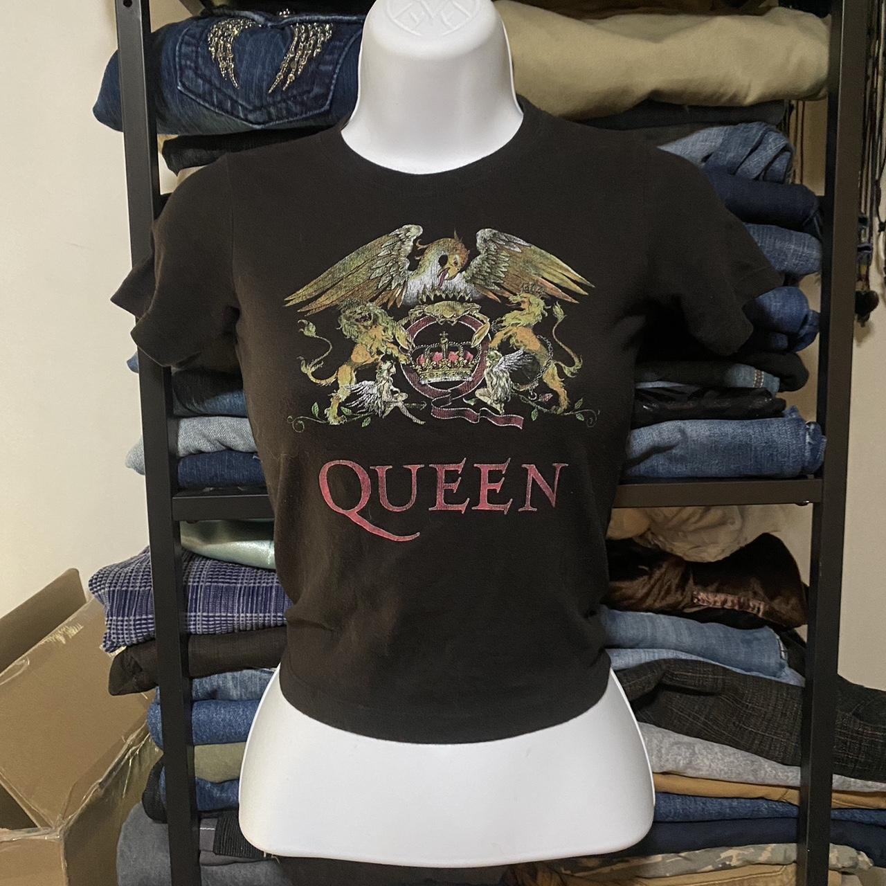 Queen band tee - black and multicoloured... - Depop
