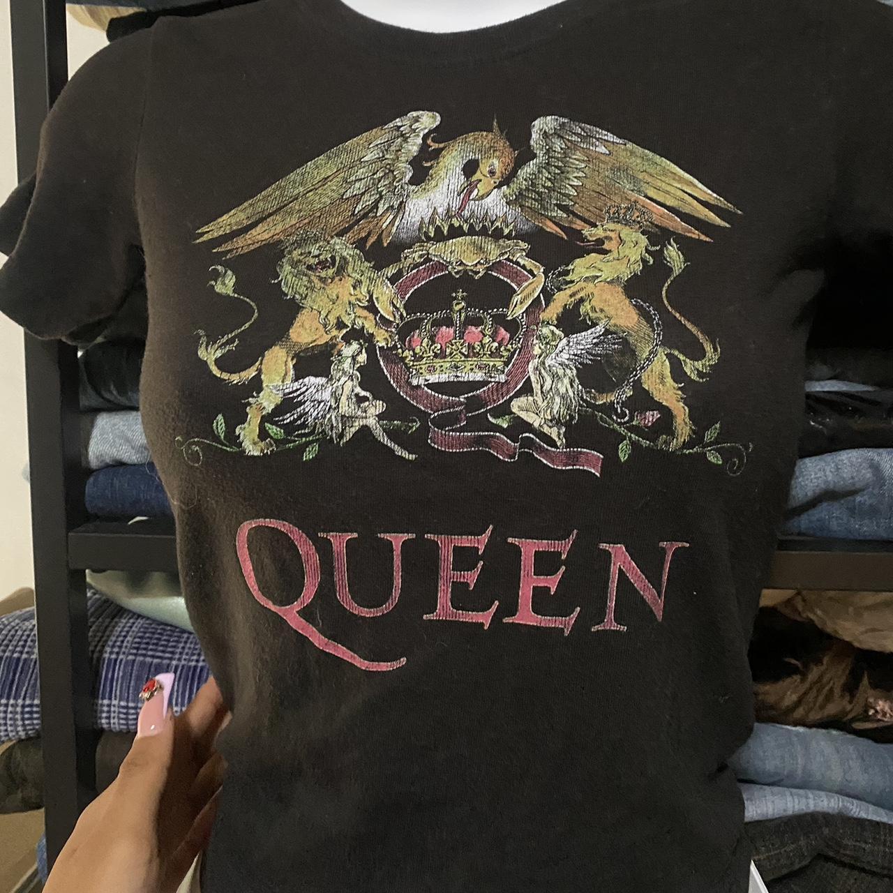 Queen band tee - black and multicoloured... - Depop