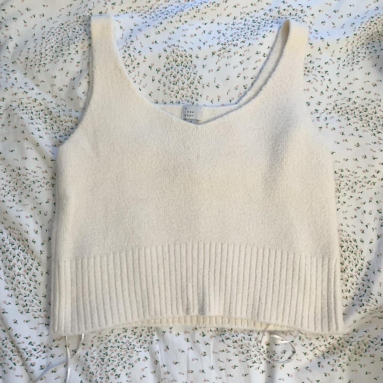 fuzzy tank top •the softest top i’ve ever... - Depop