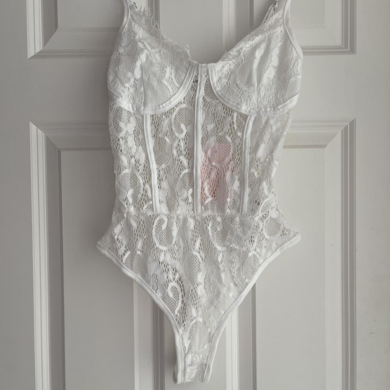 Missguided Lace Trim Cupped Bodysuit Size S/8 Never... - Depop