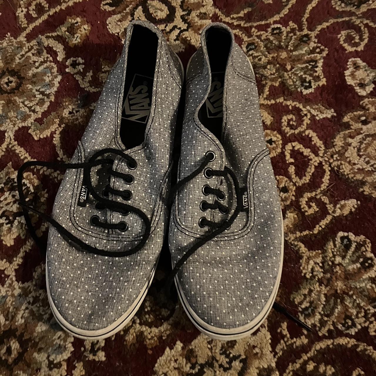 women s 8.5 grey polka dot vans barely worn