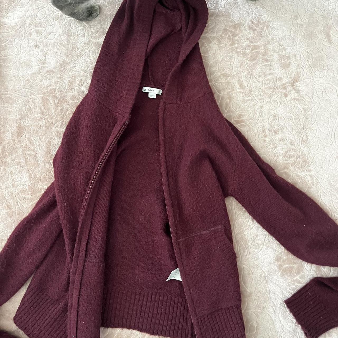 Subdued zip up sweater barely worn - Depop