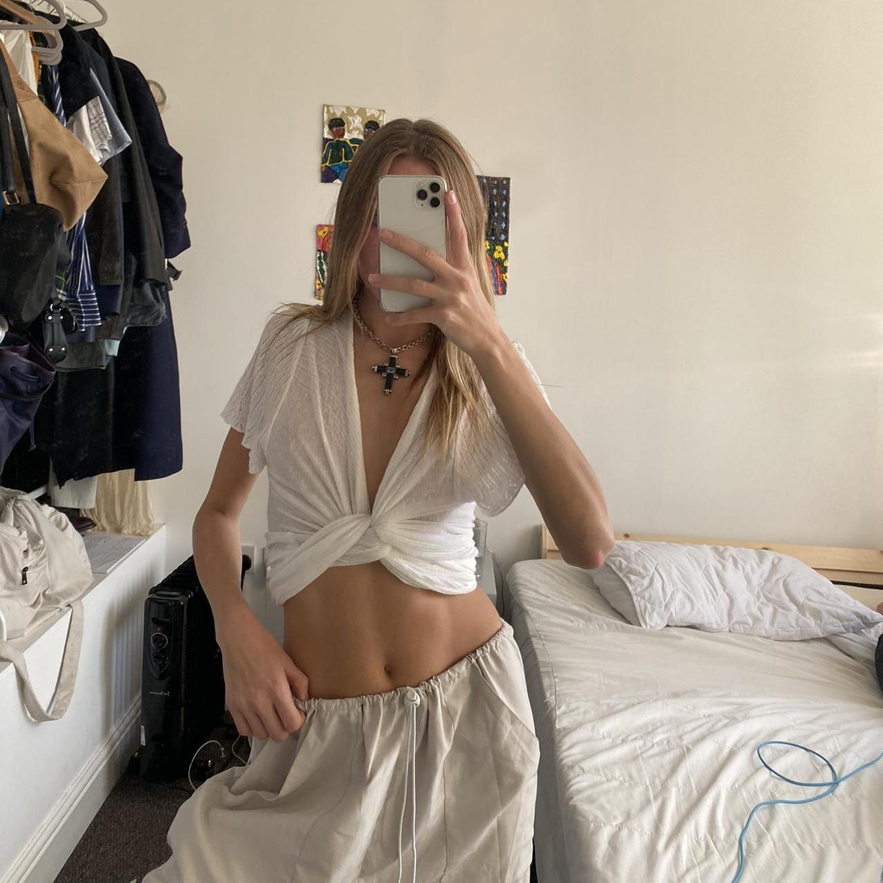 Super Cute White Crop Top This Y2k Vintage Top Can Depop