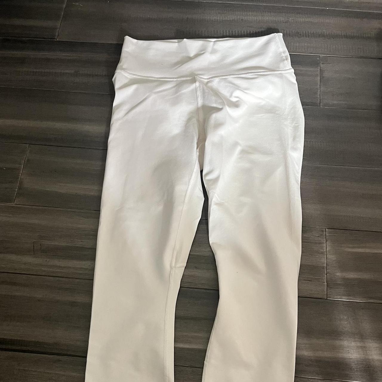 Fabletics Women's Cream and White Leggings | Depop