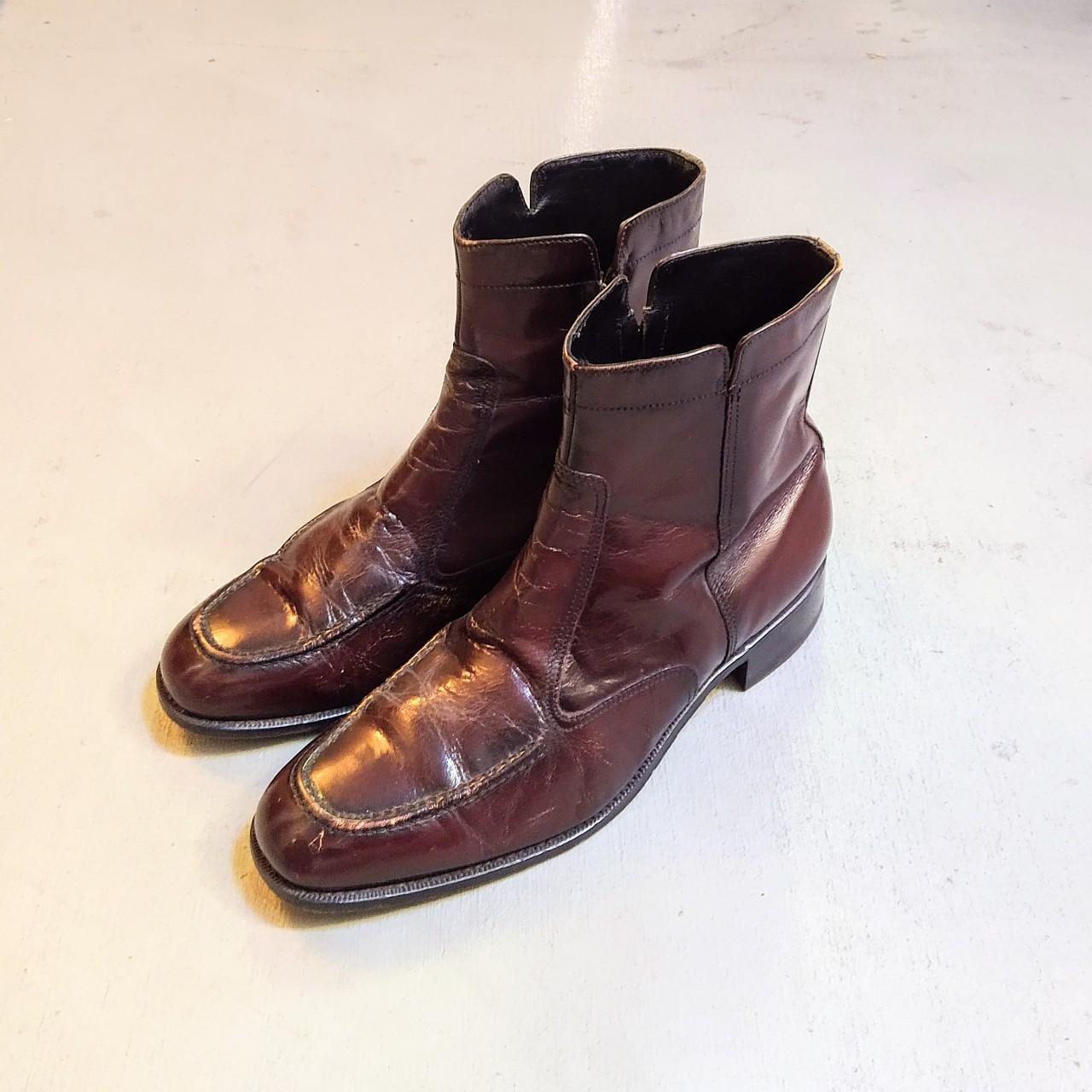 Florsheim Men's Black and Burgundy Boots | Depop