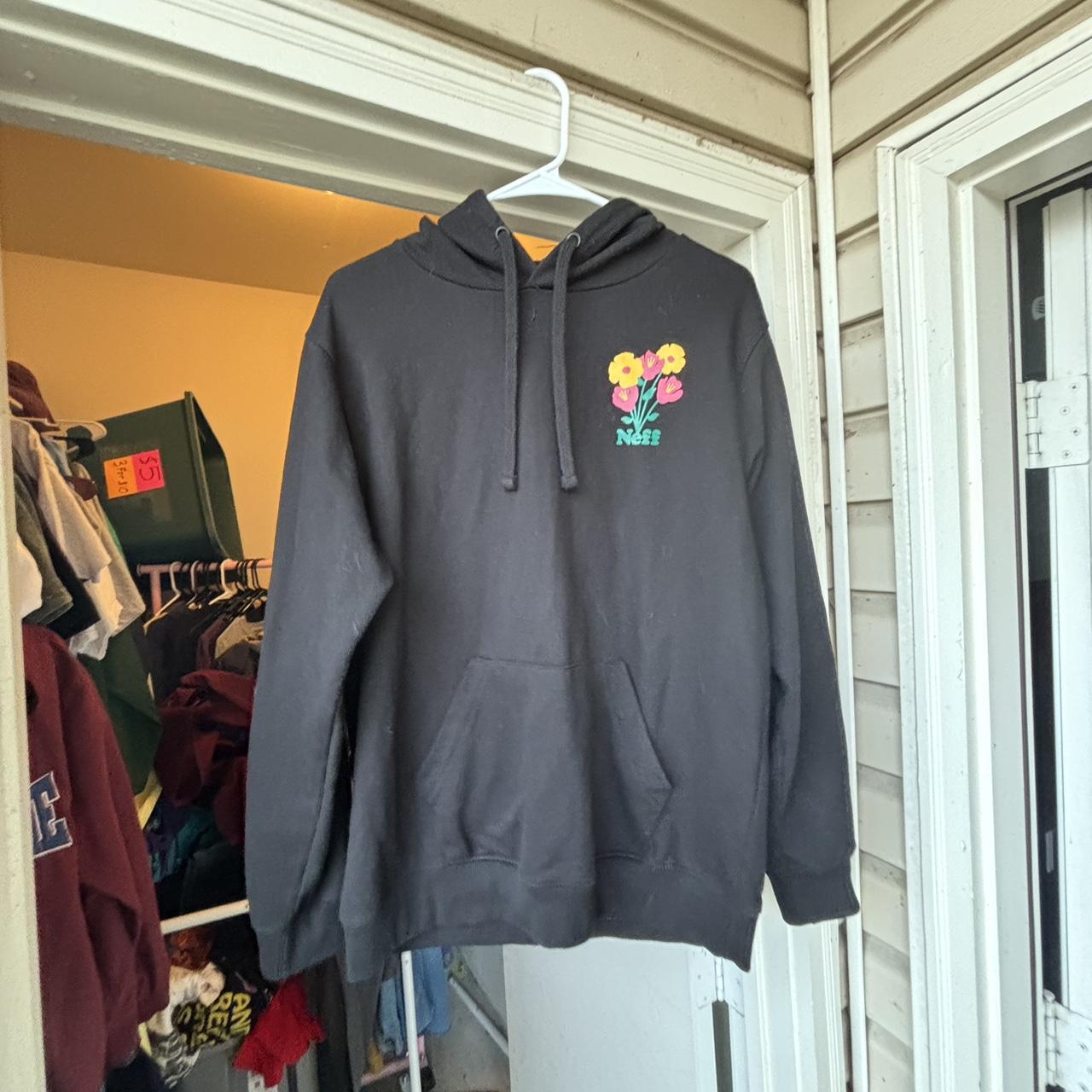 Women’s NEFF hoodie! - Depop