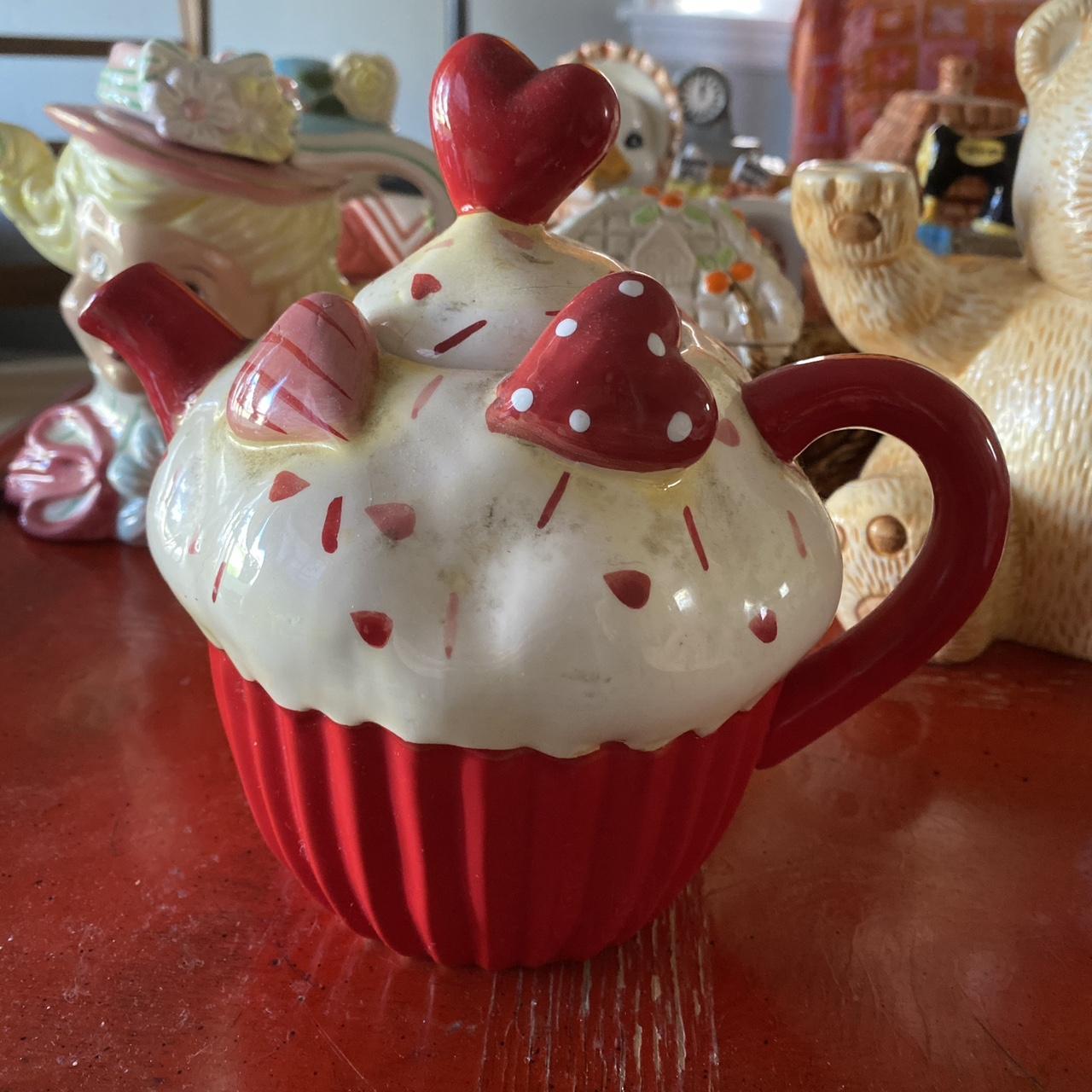 vintage valentines cupcake teapot - has some... - Depop