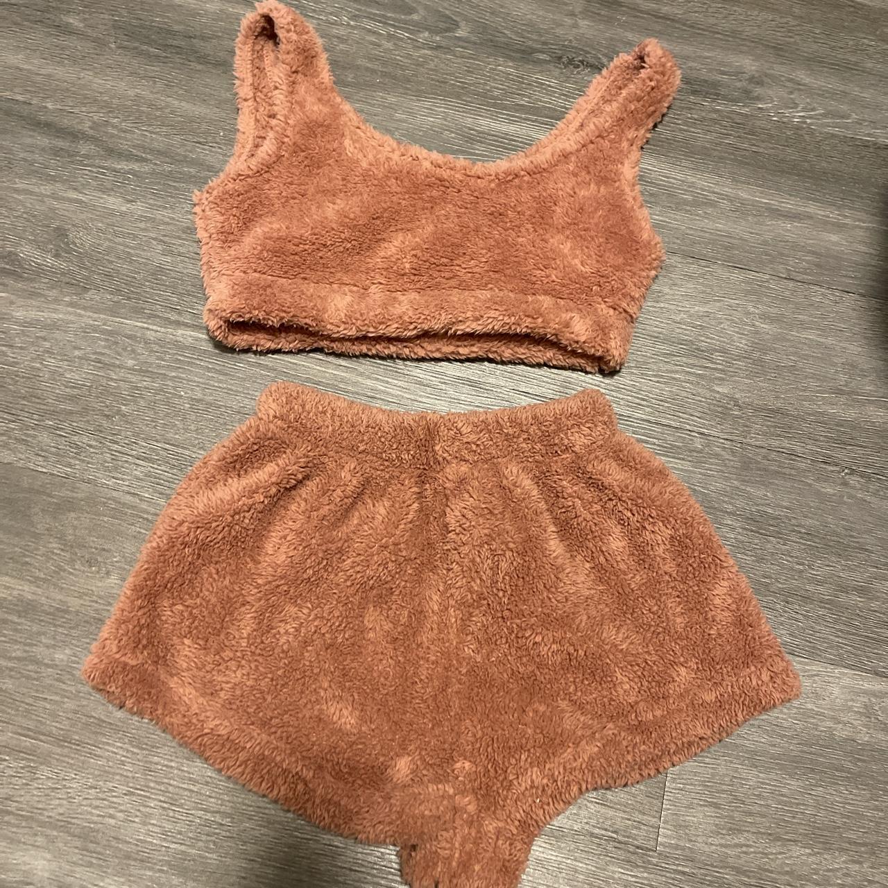 Pink fluffy set Worn once Size S - Depop