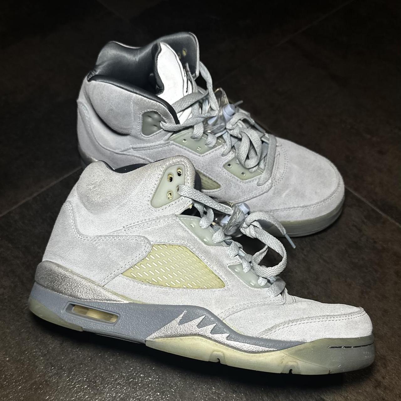 Blue Bird 5s🥶💙 Suede material Barely worn 5.5Y - Depop