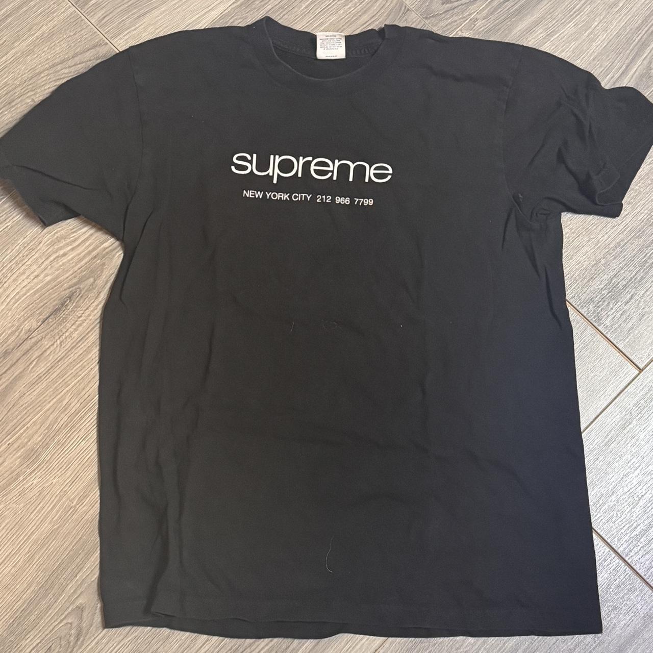 Supreme shop tee men’s medium ️ Some cracking on the... - Depop