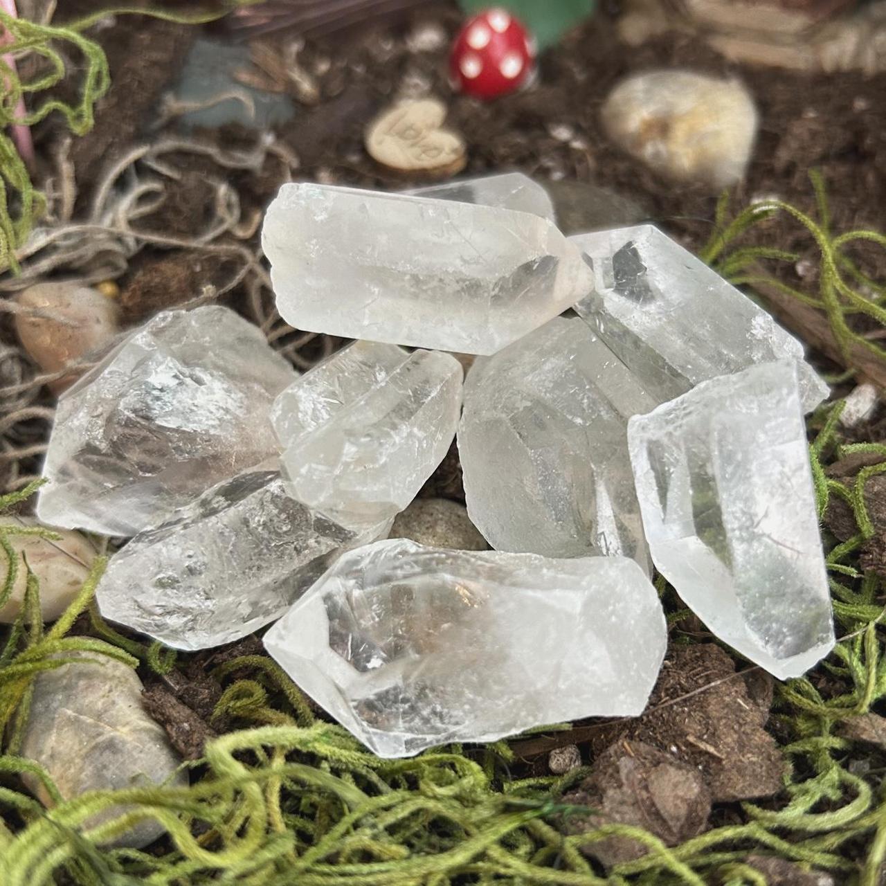 authentic raw clear quartz crystal points 1-2 inch... - Depop