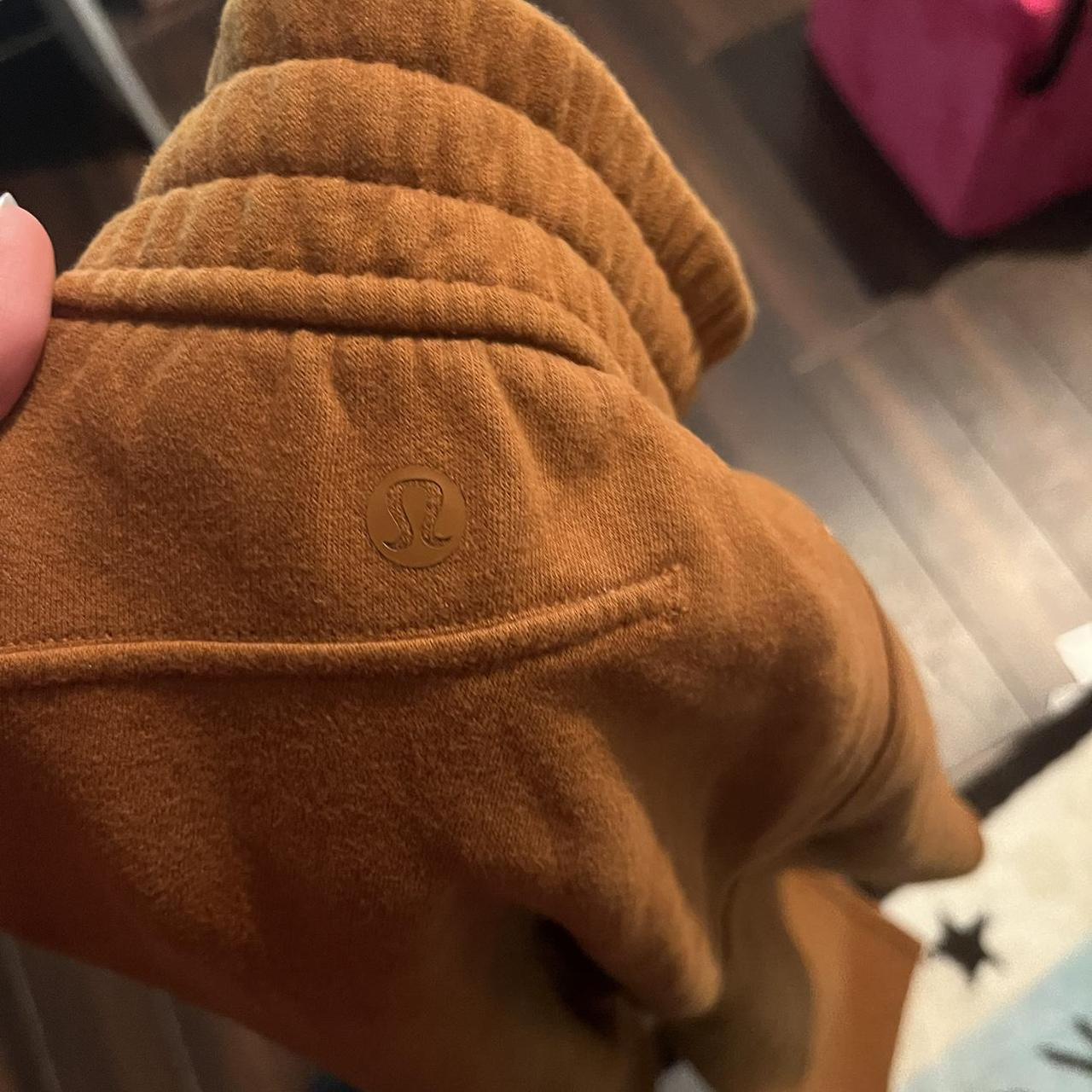 lululemon sweatpants! wore only twice! very cute... - Depop