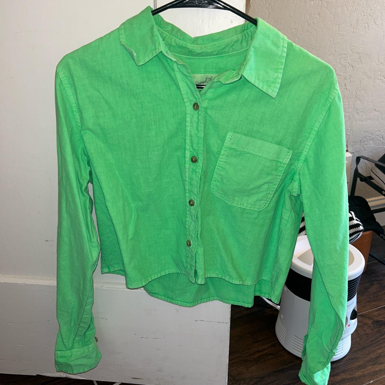 small green cropped button up, shipping included - Depop