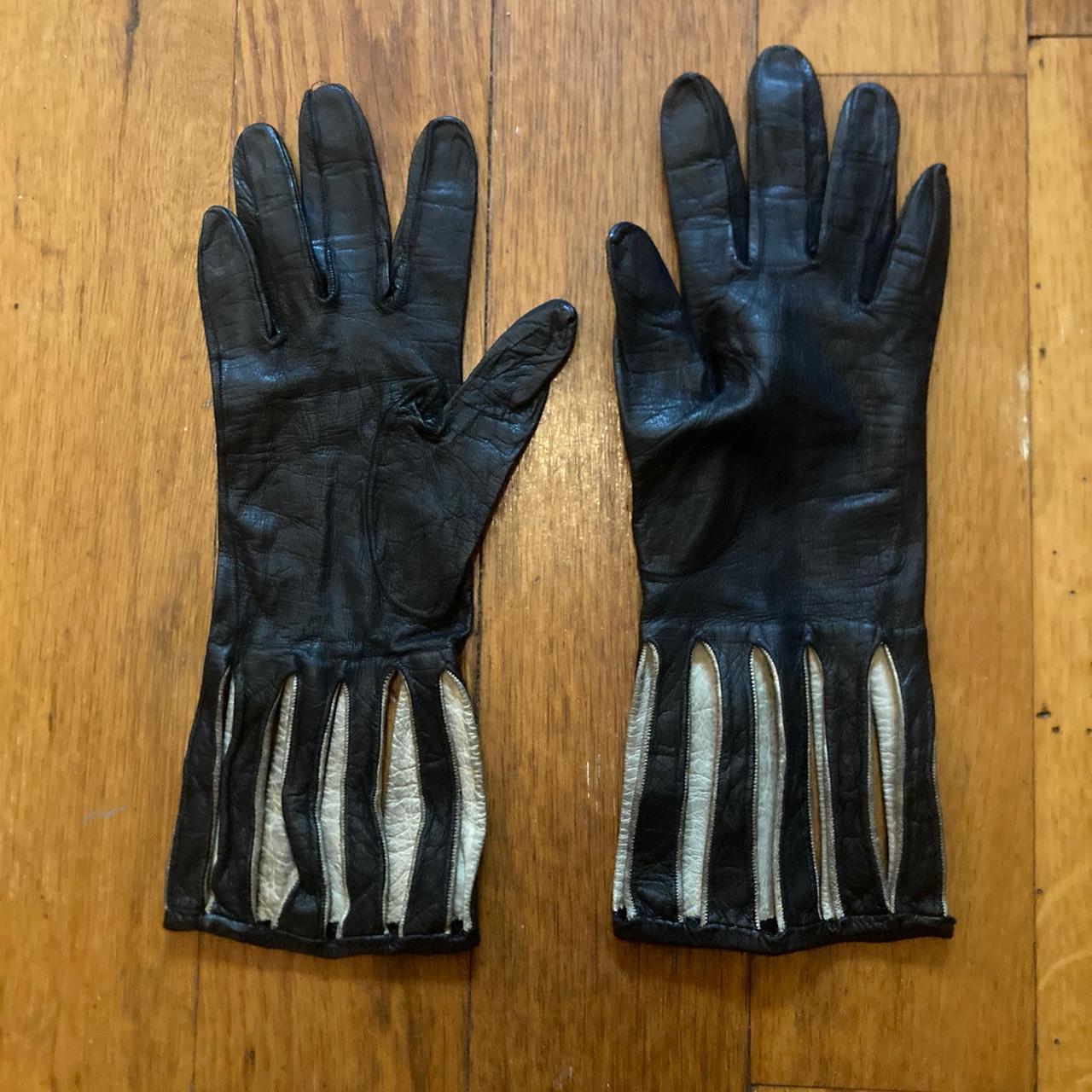 What theeeeee Black leather worn in jester gloves... | Depop