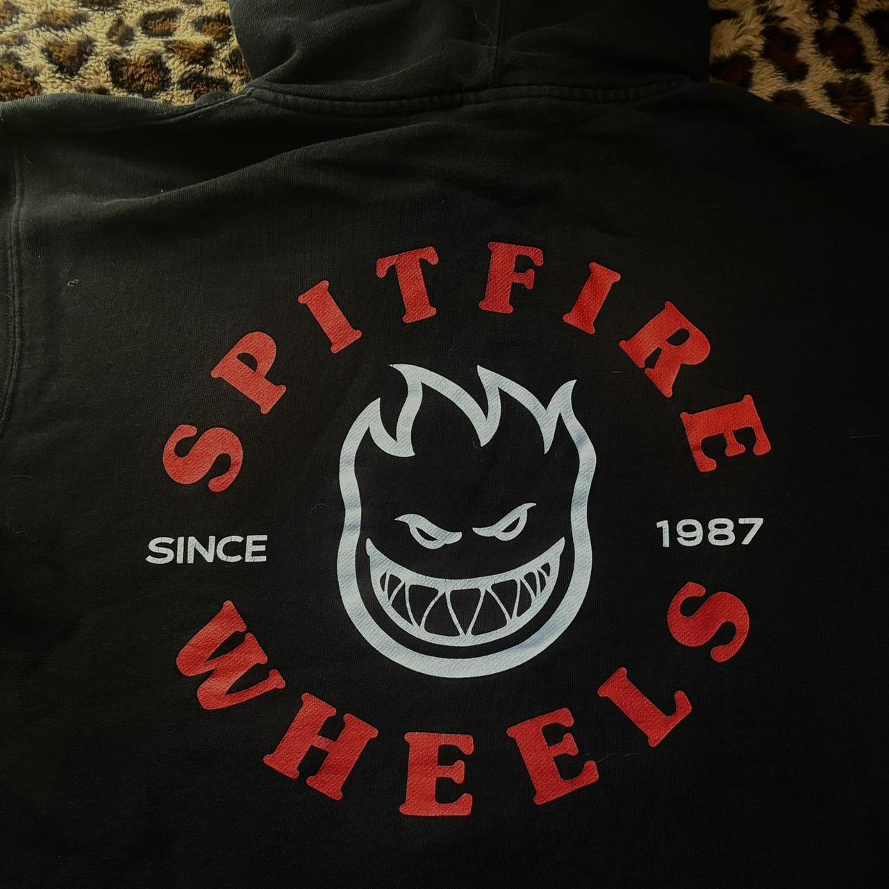 spitfire hoodie fits M/L - Depop