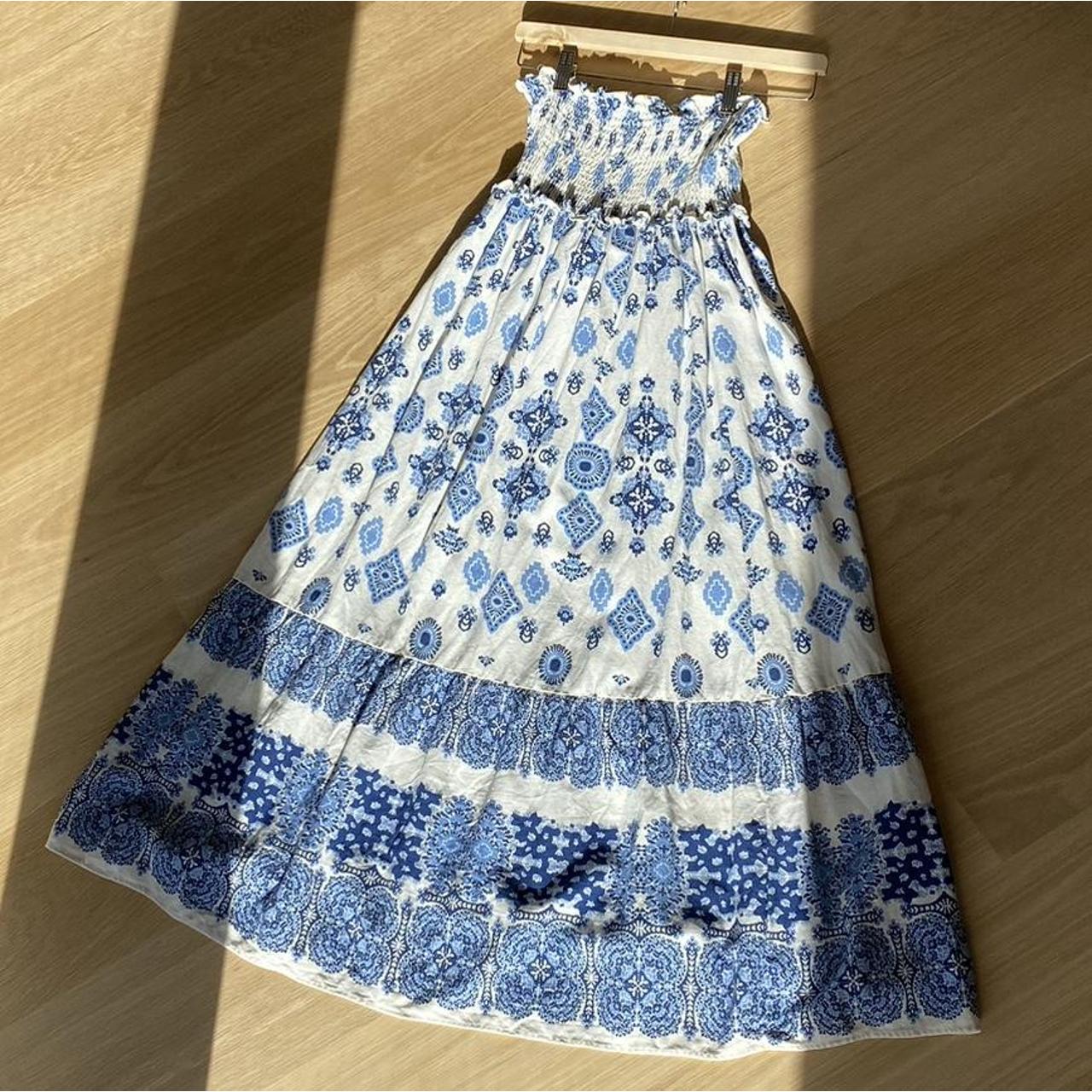 ‘Zara’ blue & white midi dress (linen & viscose... - Depop