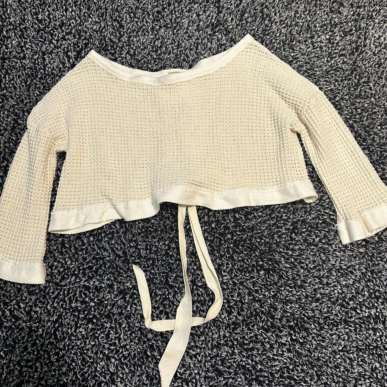 Cream and white boxy cropped sweater from... - Depop
