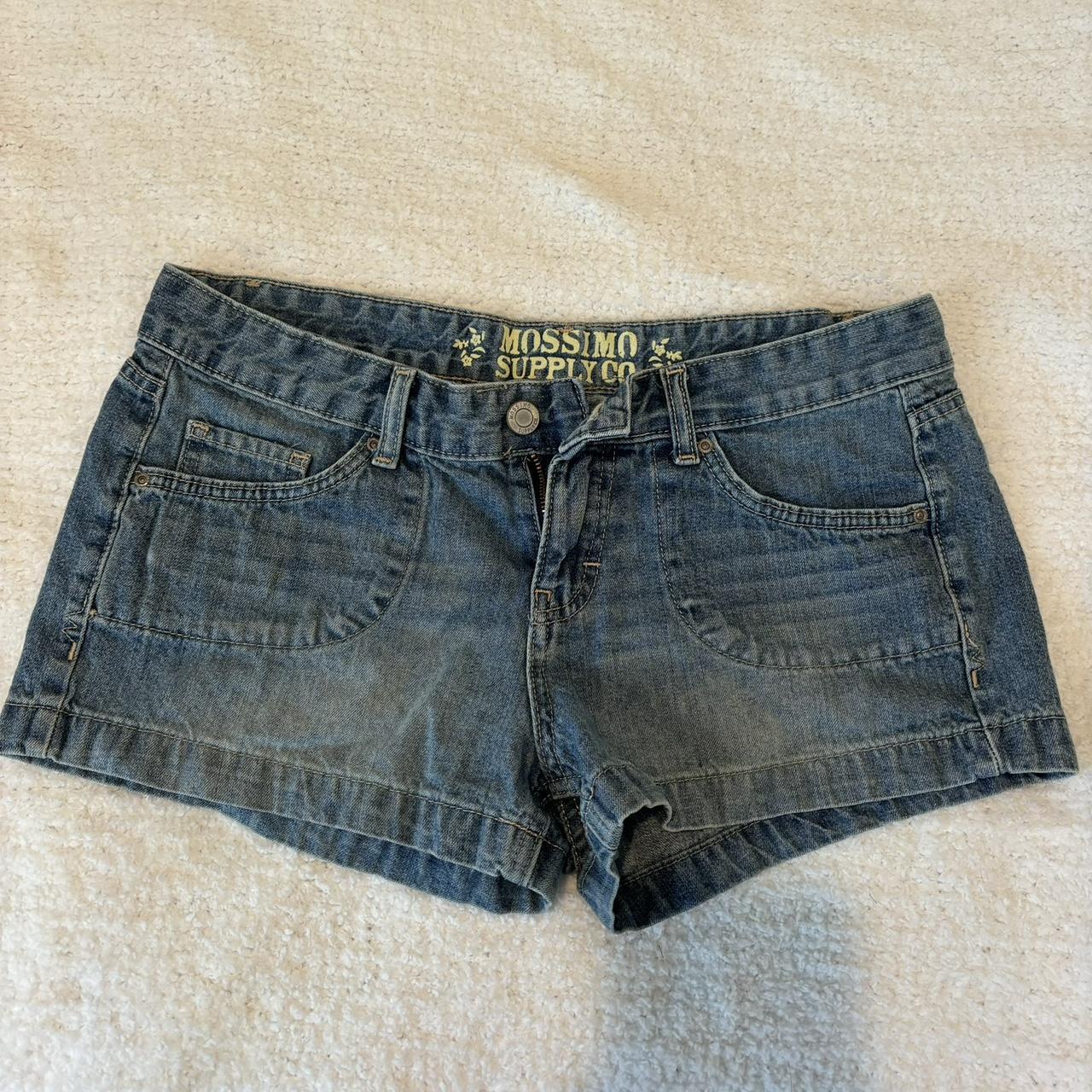 Mossimo jean shorts low rise fit M perfect jean shorts - Depop
