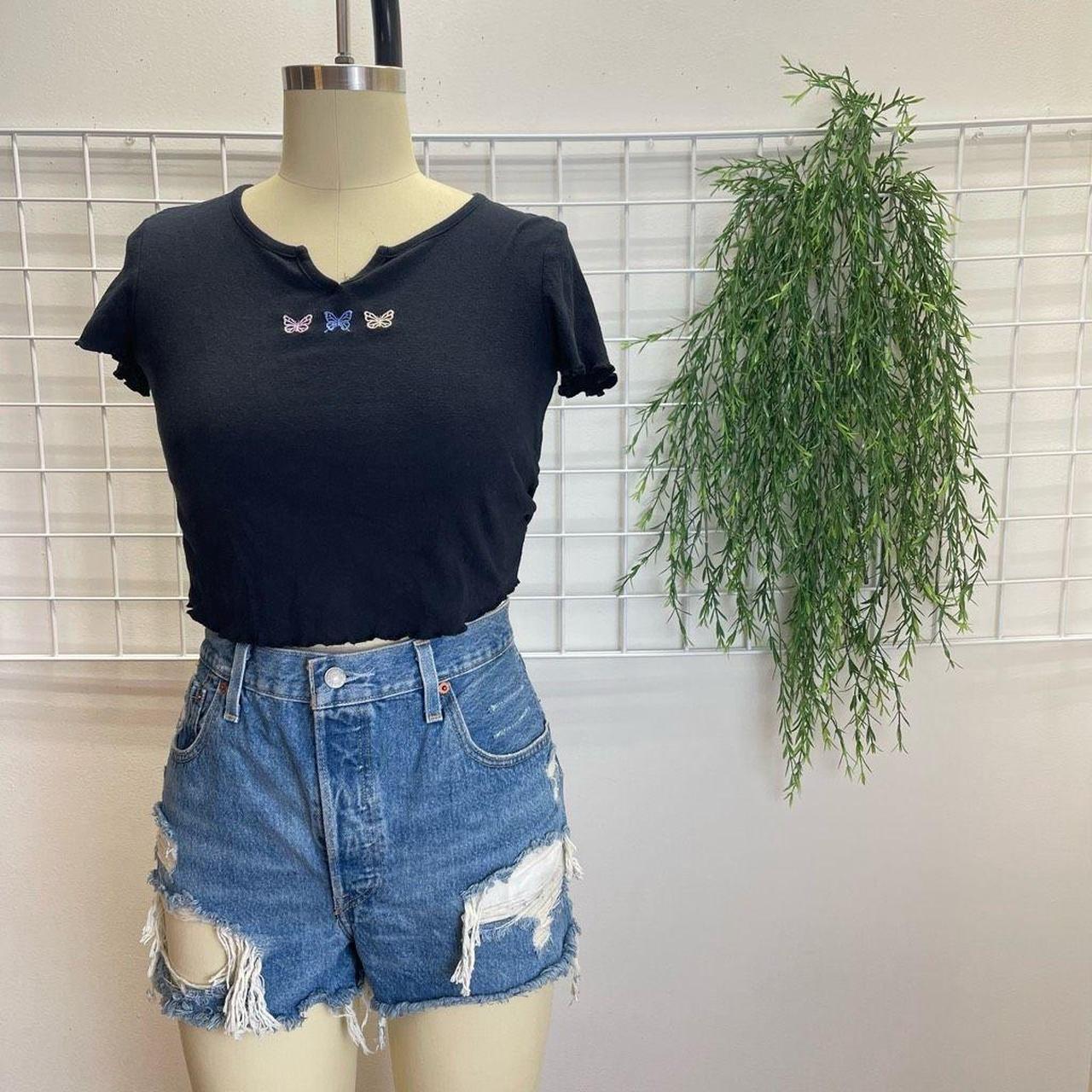 Hippie Rose Women's Black T-shirt | Depop